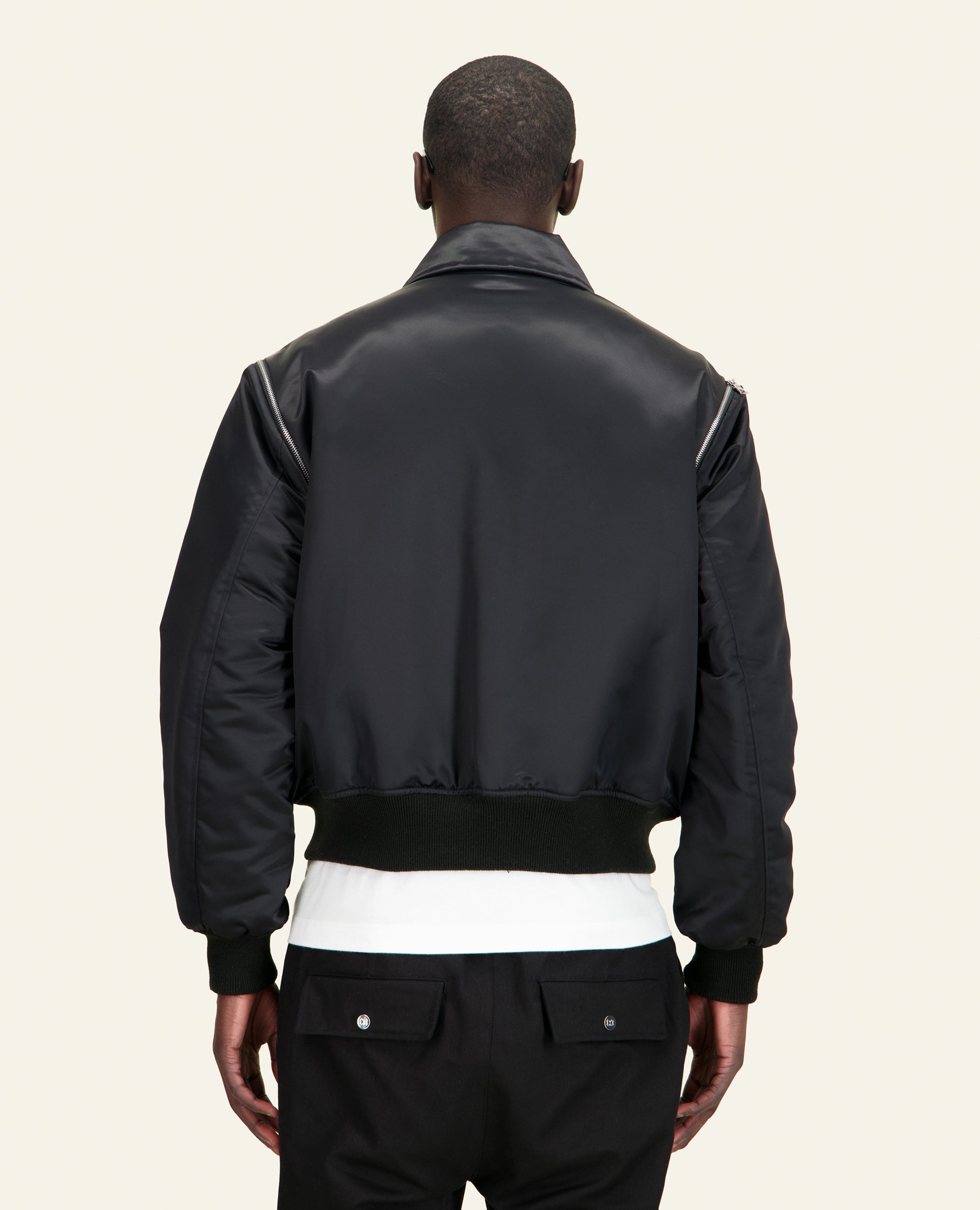 BOMBER ZIPPÉ NOIR – MOUTY